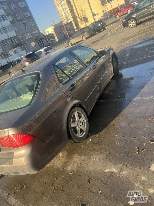 Pelēks Saab 9-5 2006 Radviliškis, ar dzinēja tilpumu 1.90 L un nobraukumu 516 tūkst. km par 900 €, foto 3 vietnē AUTOMOTO.COM.LV
