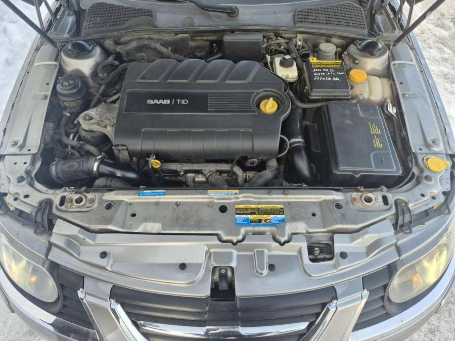 Grey Saab 9-5 2006 in Raseiniai, with an engine capacity of 1.91 L and mileage of 285 thousand km for 1950 €, photo 8 on AUTOMOTO.COM.LV