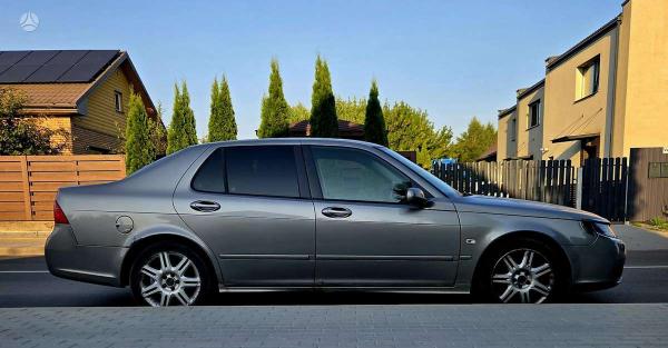 Pelēks Saab 9-5 2006 Kauņa, ar dzinēja tilpumu 2.29 L un nobraukumu 185 tūkst. km par 990 €, foto 4 vietnē AUTOMOTO.COM.LV