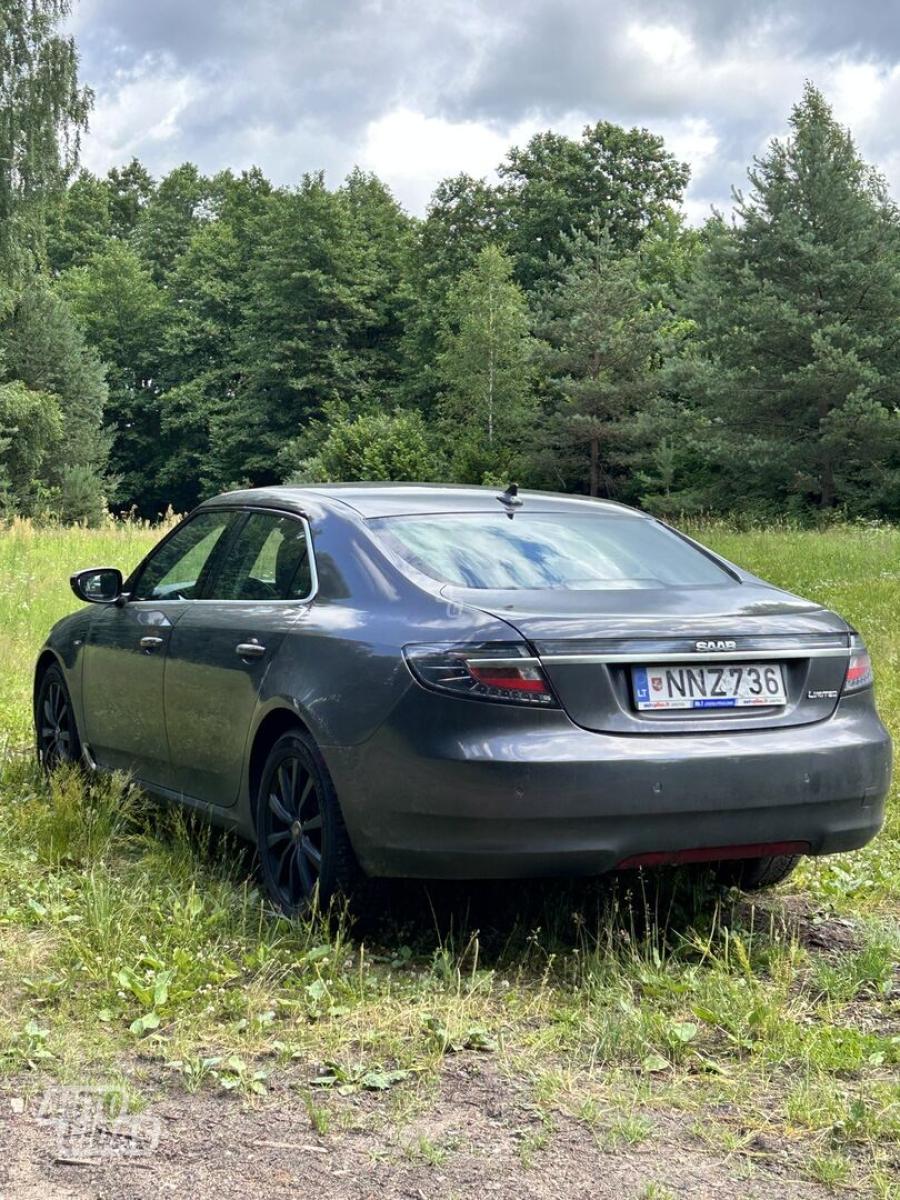 Pelēks Saab 9-5 2010 Viļņa, ar dzinēja tilpumu 2.00 L un nobraukumu 333 tūkst. km par 5000 €, foto 5 vietnē AUTOMOTO.COM.LV