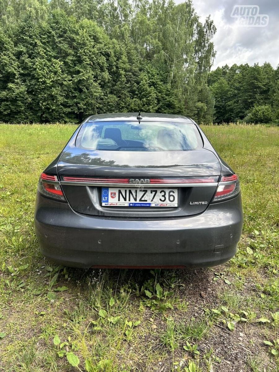 Pelēks Saab 9-5 2010 Viļņa, ar dzinēja tilpumu 2.00 L un nobraukumu 333 tūkst. km par 5000 €, foto 6 vietnē AUTOMOTO.COM.LV