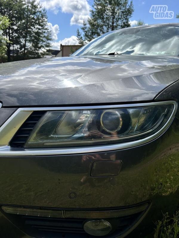 Pelēks Saab 9-5 2010 Viļņa, ar dzinēja tilpumu 2.00 L un nobraukumu 333 tūkst. km par 5000 €, foto 6 vietnē AUTOMOTO.COM.LV