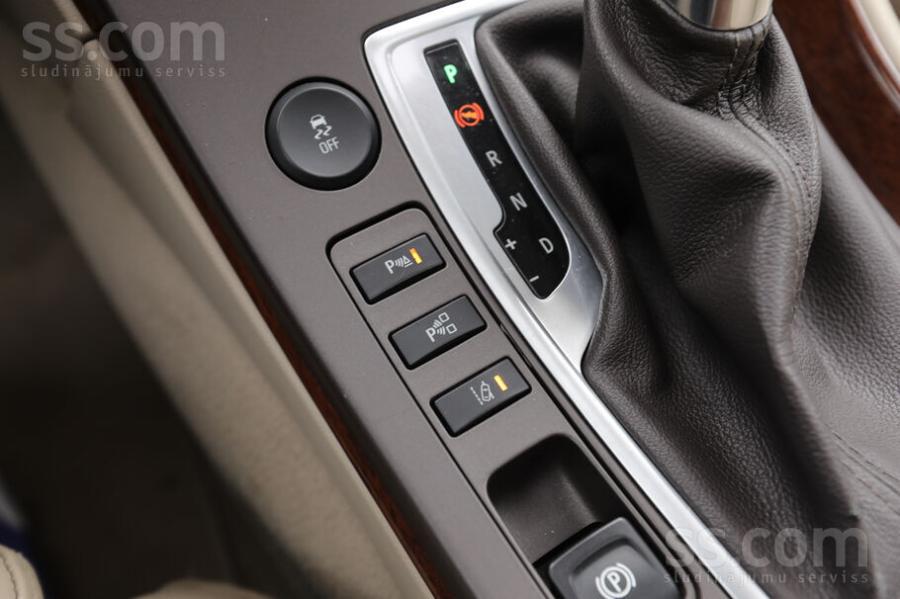 Grey Saab 9-5 2011 in Riga, with an engine capacity of 2.00 L and mileage of 0 thousand km for 9990 €, photo 16 on AUTOMOTO.COM.LV