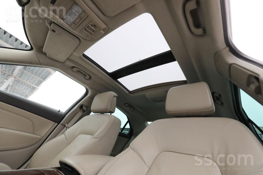 Grey Saab 9-5 2011 in Riga, with an engine capacity of 2.00 L and mileage of 0 thousand km for 9990 €, photo 18 on AUTOMOTO.COM.LV