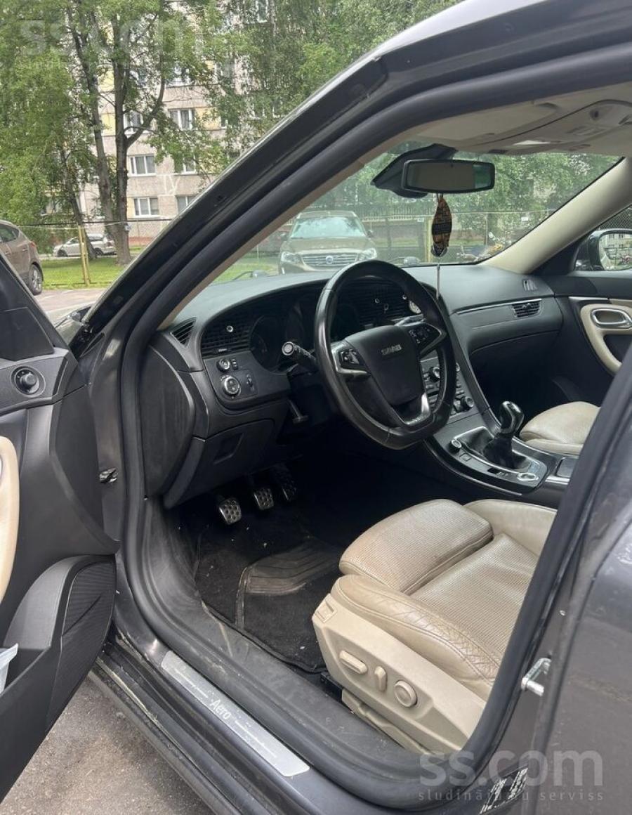 Grey Saab 9-5 2011 in Riga, with an engine capacity of 2.00 L and mileage of 228 thousand km for 6500 €, photo 9 on AUTOMOTO.COM.LV