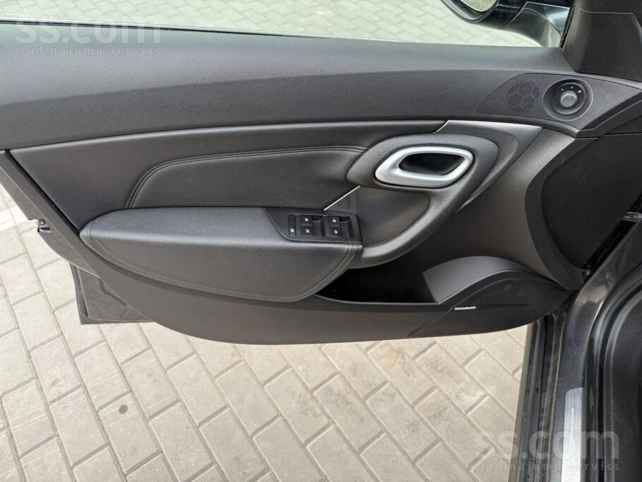 Grey Saab 9-5 2011 in Riga, with an engine capacity of 2.00 L and mileage of 325 thousand km for 5995 €, photo 14 on AUTOMOTO.COM.LV