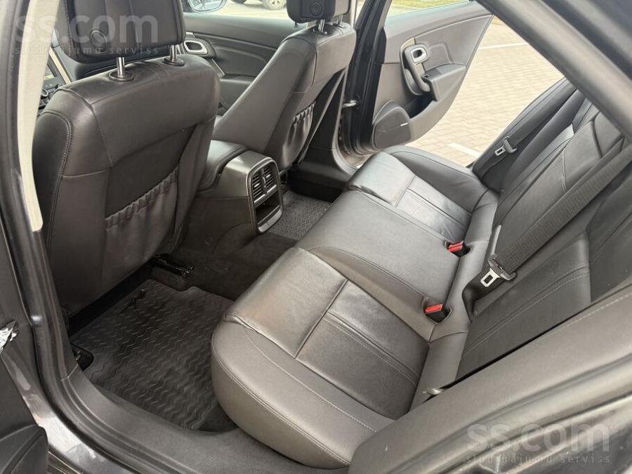 Grey Saab 9-5 2011 in Riga, with an engine capacity of 2.00 L and mileage of 325 thousand km for 5995 €, photo 16 on AUTOMOTO.COM.LV