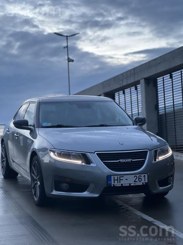 Pelēks Saab 9-5 2011 Rīga, ar dzinēja tilpumu 2.00 L un nobraukumu 364 tūkst. km par 8900 €, foto 4 vietnē AUTOMOTO.COM.LV
