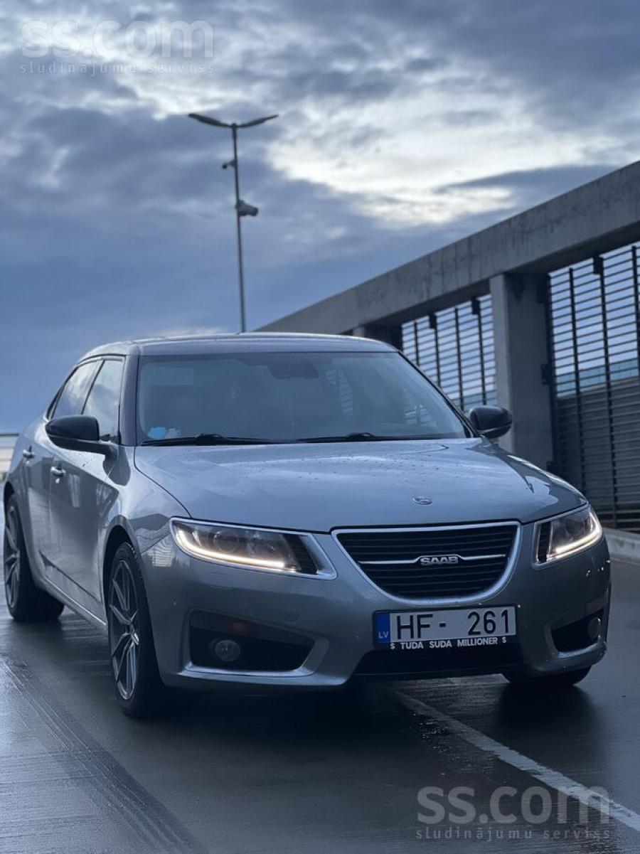 Grey Saab 9-5 2011 in Riga, with an engine capacity of 2.00 L and mileage of 364 thousand km for 8900 €, photo 5 on AUTOMOTO.COM.LV