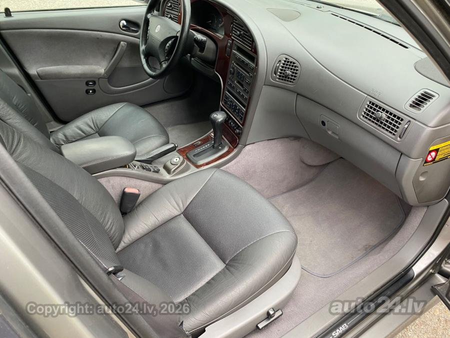 Grey Saab 9-5 2000 in Tartu, with an engine capacity of 2.30 L and mileage of 252 thousand km for 3999 €, photo 8 on AUTOMOTO.COM.LV
