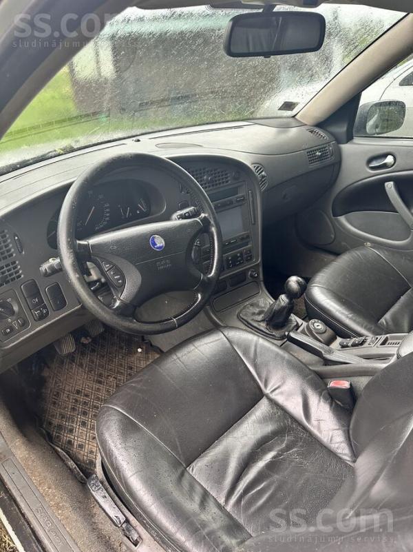 Pelēks Saab 9-5 2004 Balvi, ar dzinēja tilpumu 2.20 L un nobraukumu 288 tūkst. km par 300 €, foto 3 vietnē AUTOMOTO.COM.LV