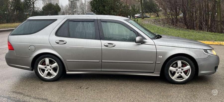 Pelēks Saab 9-5 2006 Viļņa, ar dzinēja tilpumu 1.90 L un nobraukumu 500 tūkst. km par 1350 €, foto 6 vietnē AUTOMOTO.COM.LV