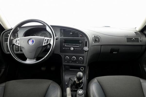 Grey Saab 9-5 2006 in Tallinn, with an engine capacity of 1.90 L and mileage of 364 thousand km for 999 €, photo 6 on AUTOMOTO.COM.LV