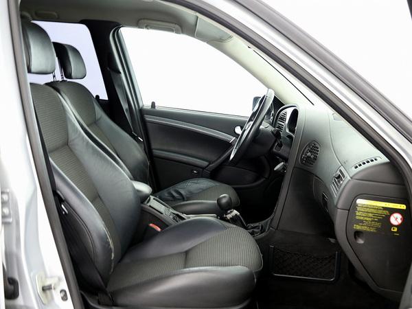Grey Saab 9-5 2006 in Tallinn, with an engine capacity of 1.90 L and mileage of 364 thousand km for 999 €, photo 7 on AUTOMOTO.COM.LV