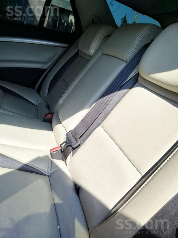 Pelēks Saab 9-5 2008 Rīga, ar dzinēja tilpumu 2.30 L un nobraukumu 280 tūkst. km par 850 €, foto 5 vietnē AUTOMOTO.COM.LV
