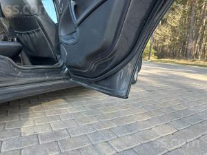 Grey Saab 9-5 2009 in Riga, with an engine capacity of 1.90 L and mileage of 323 thousand km for 3500 €, photo 8 on AUTOMOTO.COM.LV