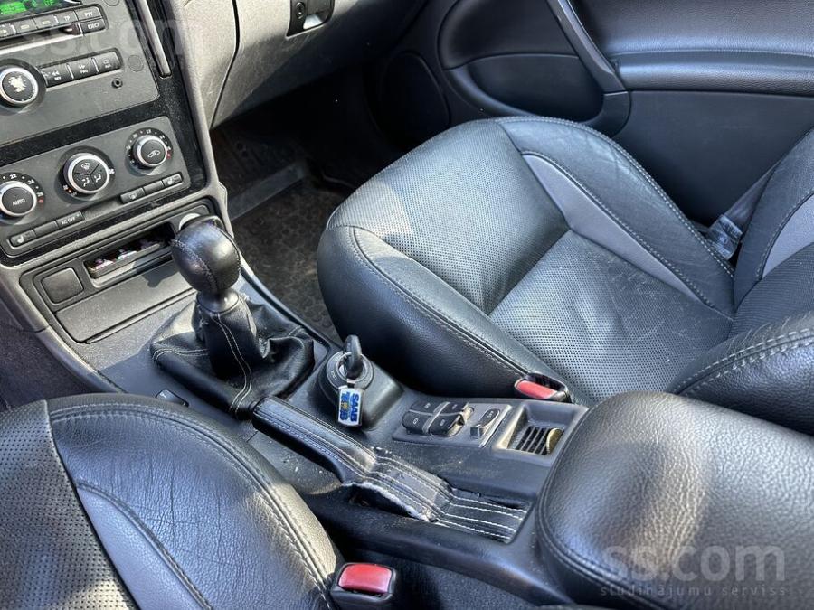 Grey Saab 9-5 2009 in Riga, with an engine capacity of 1.90 L and mileage of 323 thousand km for 3500 €, photo 13 on AUTOMOTO.COM.LV
