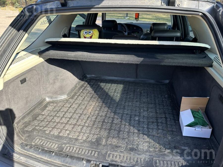 Grey Saab 9-5 2009 in Riga, with an engine capacity of 1.90 L and mileage of 323 thousand km for 3500 €, photo 17 on AUTOMOTO.COM.LV