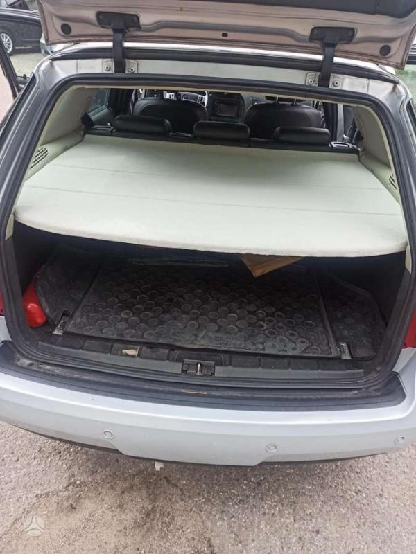 Grey Saab 9-5 2009 in Vilnius, with an engine capacity of 1.91 L and mileage of 214 thousand km for 2500 €, photo 7 on AUTOMOTO.COM.LV