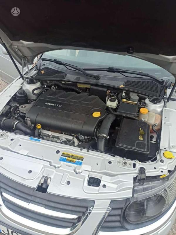 Grey Saab 9-5 2009 in Vilnius, with an engine capacity of 1.91 L and mileage of 214 thousand km for 2500 €, photo 8 on AUTOMOTO.COM.LV