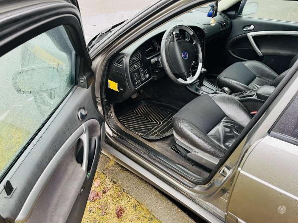 Pelēks Saab 9-5 2026 Viļņa, ar dzinēja tilpumu 1.90 L un nobraukumu 470 tūkst. km par 1350 €, foto 8 vietnē AUTOMOTO.COM.LV