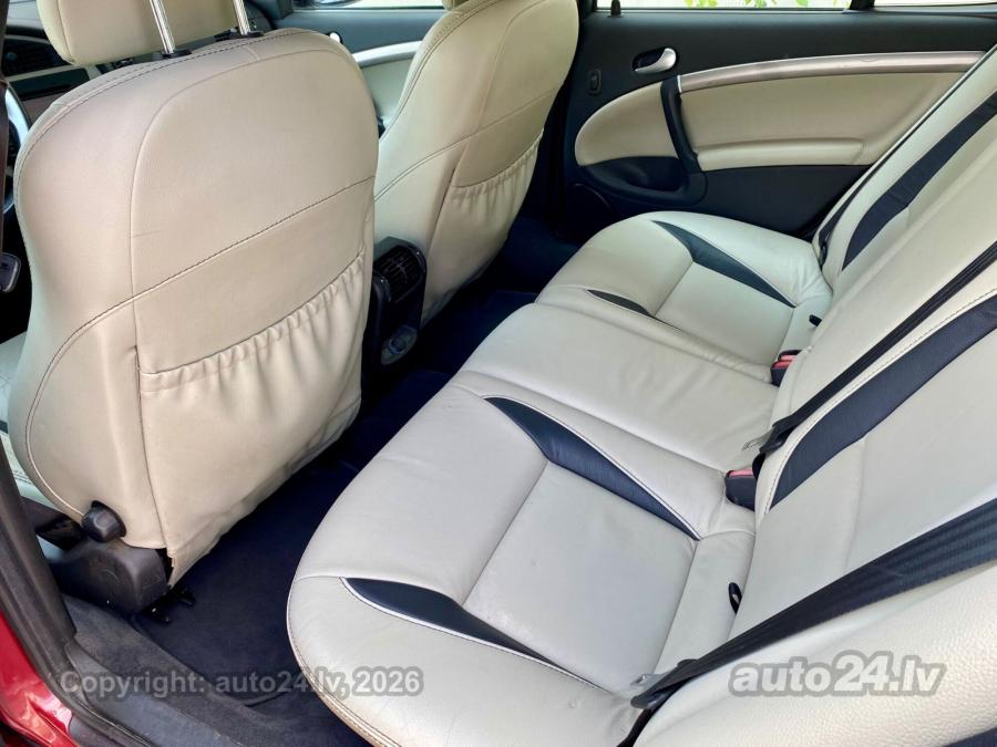 Красный Сааб 9-5 2005 в Тарту, объемом двигателя 2.30 л и пробегом 333 тыс. км за 4999 €, фото 8 на AUTOMOTO.COM.LV