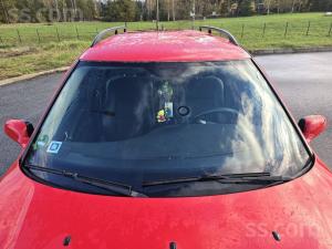 Red Saab 9-5 2007 in Riga, with an engine capacity of 1.90 L and mileage of 336 thousand km for 2800 €, photo 7 on AUTOMOTO.COM.LV