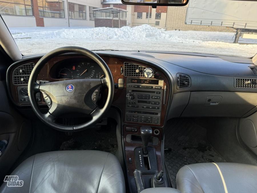 Saab 9-5 2005 in Ukmerge, with an engine capacity of 2.20 L and mileage of 260 thousand km for 1000 €, photo 6 on AUTOMOTO.COM.LV