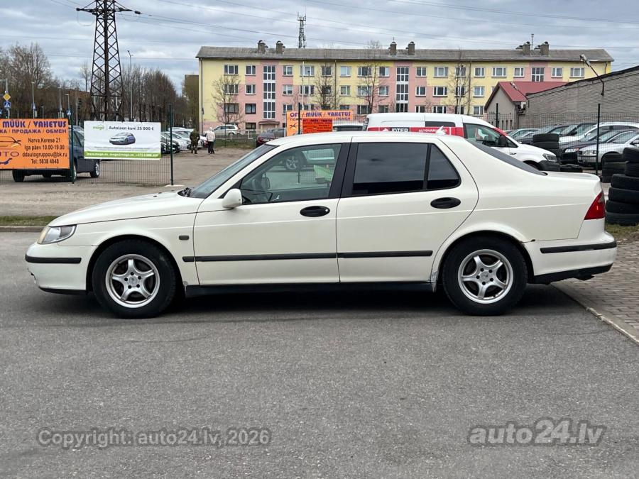 Balts Saab 9-5 2002 Narva, ar dzinēja tilpumu 2.20 L un nobraukumu 193 tūkst. km par 999 €, foto 3 vietnē AUTOMOTO.COM.LV