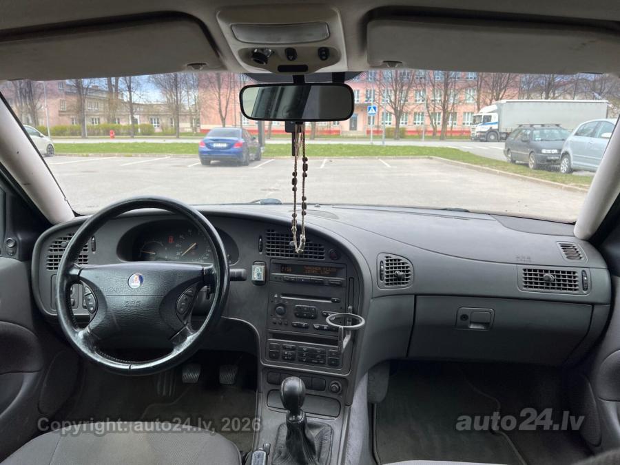 Balts Saab 9-5 2002 Narva, ar dzinēja tilpumu 2.20 L un nobraukumu 193 tūkst. km par 999 €, foto 14 vietnē AUTOMOTO.COM.LV