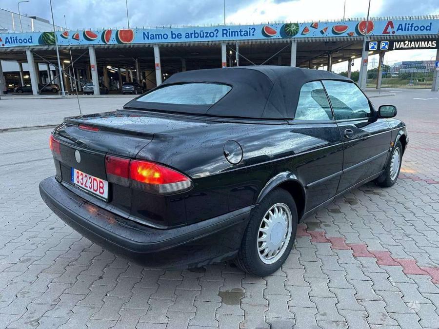 Melns Saab 900 1994 Viļņa, ar dzinēja tilpumu 2.30 L un nobraukumu 173 tūkst. km par 2800 €, foto 5 vietnē AUTOMOTO.COM.LV