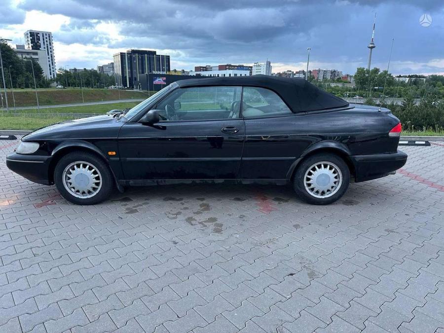Melns Saab 900 1994 Viļņa, ar dzinēja tilpumu 2.30 L un nobraukumu 173 tūkst. km par 2800 €, foto 7 vietnē AUTOMOTO.COM.LV