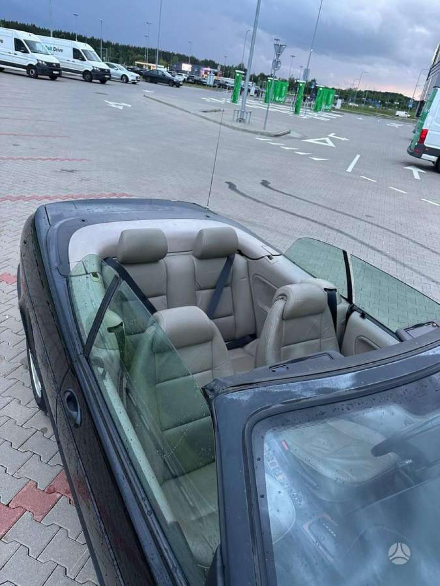 Melns Saab 900 1994 Viļņa, ar dzinēja tilpumu 2.30 L un nobraukumu 173 tūkst. km par 2800 €, foto 13 vietnē AUTOMOTO.COM.LV
