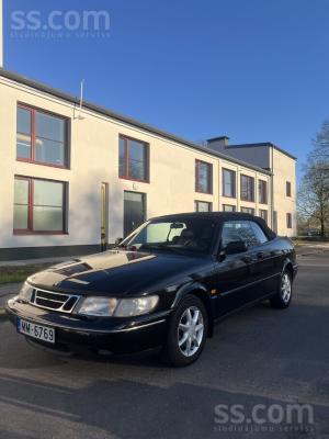 Melns Saab 900 1996 Rīga, ar dzinēja tilpumu 2.00 L un nobraukumu 290 tūkst. km par 3500 €, foto 3 vietnē AUTOMOTO.COM.LV