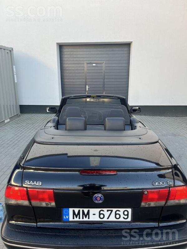 Black Saab 900 1996 in Riga, with an engine capacity of 2.00 L and mileage of 290 thousand km for 3500 €, photo 10 on AUTOMOTO.COM.LV