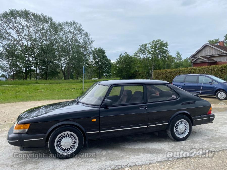 Melns Saab 900 1993 Hāpsalu, ar dzinēja tilpumu 2.00 L un nobraukumu 324 tūkst. km par 7500 €, foto 7 vietnē AUTOMOTO.COM.LV
