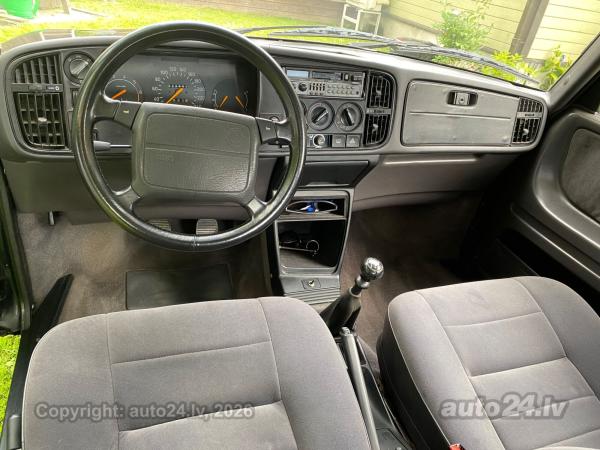 Black Saab 900 1993 in Haapsalu, with an engine capacity of 2.00 L and mileage of 324 thousand km for 7500 €, photo 9 on AUTOMOTO.COM.LV