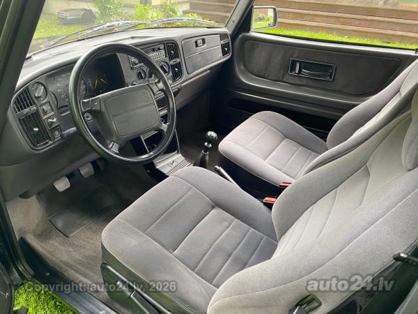 Black Saab 900 1993 in Haapsalu, with an engine capacity of 2.00 L and mileage of 324 thousand km for 7500 €, photo 10 on AUTOMOTO.COM.LV