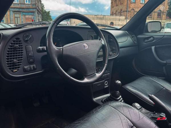 Blue Saab 900 1996 in Riga, with an engine capacity of 2.29 L and mileage of 315 thousand km for 1850 €, photo 11 on AUTOMOTO.COM.LV