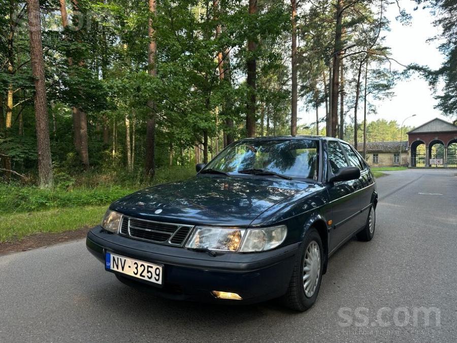 Синий Сааб 900 1995 в Рига, объемом двигателя 2.00 л и пробегом 219 тыс. км за 2250 €, фото 1 на AUTOMOTO.COM.LV