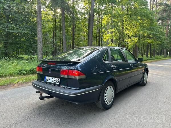 Blue Saab 900 1995 in Riga, with an engine capacity of 2.00 L and mileage of 219 thousand km for 2250 €, photo 4 on AUTOMOTO.COM.LV