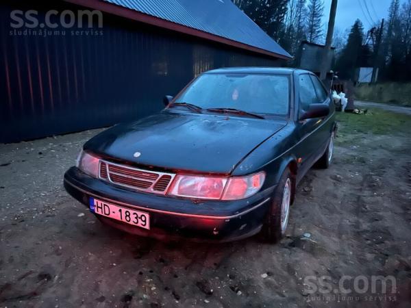 Zaļš Saab 900 1994 Aizkraukle, ar dzinēja tilpumu 2.00 L un nobraukumu 350 tūkst. km par 200 €, foto 1 vietnē AUTOMOTO.COM.LV
