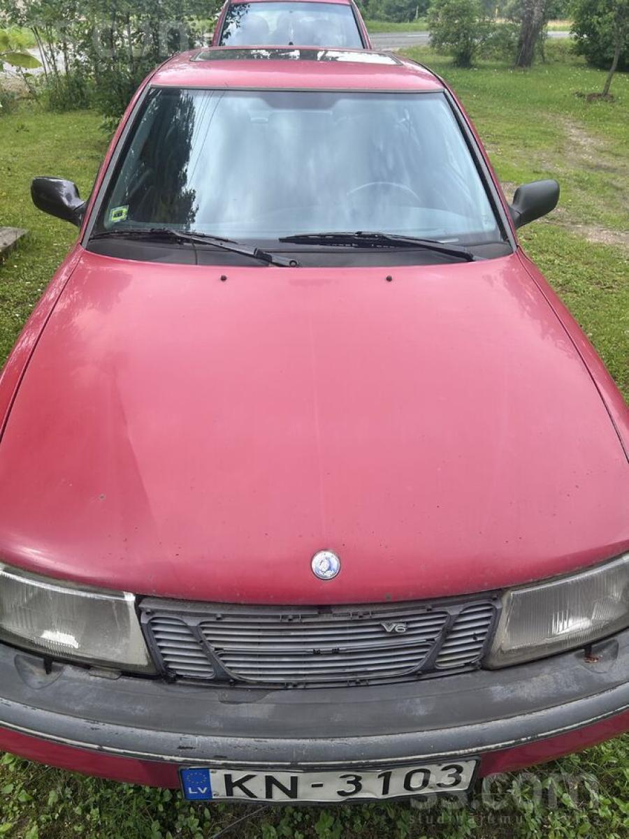 Sarkans Saab 900 1996 Rīga, ar dzinēja tilpumu 2.50 L un nobraukumu 270 tūkst. km par 400 €, foto 5 vietnē AUTOMOTO.COM.LV