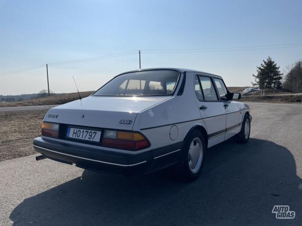 Saab 900 1988 in Jonava, with an engine capacity of 2.00 L and mileage of 313 thousand km for 3300 €, photo 3 on AUTOMOTO.COM.LV