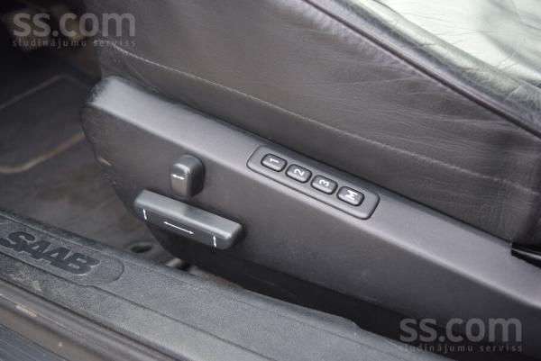 Black Saab 9000 1995 in Riga, with an engine capacity of 2.00 L and mileage of 111 thousand km for 9500 €, photo 8 on AUTOMOTO.COM.LV