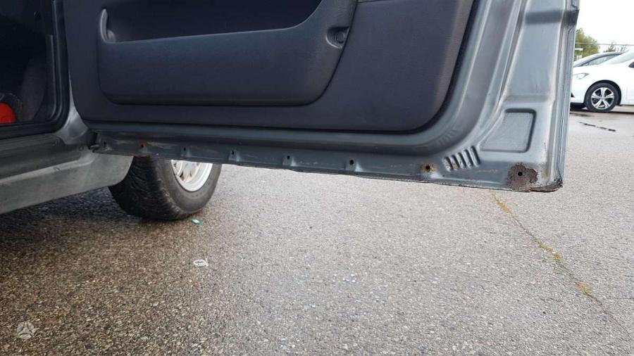 Pelēks Saab 9000 1991 Marijampole, ar dzinēja tilpumu 2.30 L un nobraukumu 91 tūkst. km par 2100 €, foto 21 vietnē AUTOMOTO.COM.LV