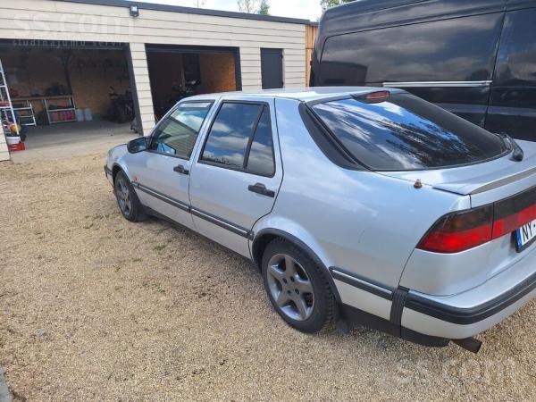 Pelēks Saab 9000 1995 Rīga, ar dzinēja tilpumu 2.30 L un nobraukumu 373 tūkst. km par 2900 €, foto 3 vietnē AUTOMOTO.COM.LV