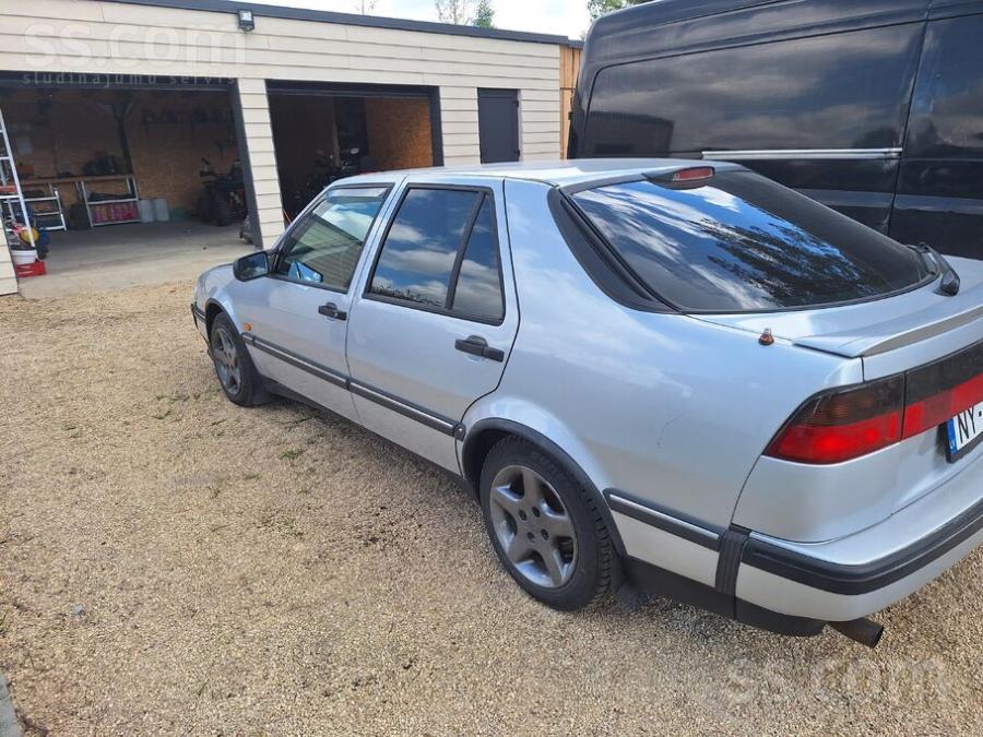 Pelēks Saab 9000 1995 Rīga, ar dzinēja tilpumu 2.30 L un nobraukumu 373 tūkst. km par 2900 €, foto 4 vietnē AUTOMOTO.COM.LV