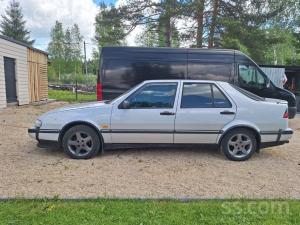 Pelēks Saab 9000 1995 Rīga, ar dzinēja tilpumu 2.30 L un nobraukumu 373 tūkst. km par 2900 €, foto 5 vietnē AUTOMOTO.COM.LV