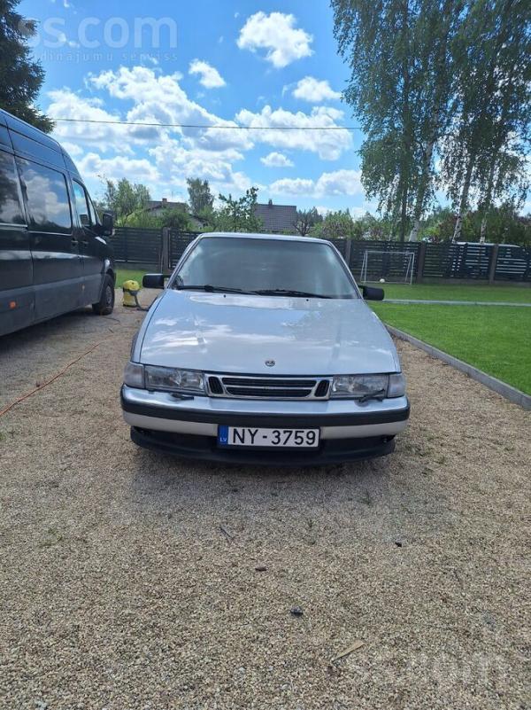 Pelēks Saab 9000 1995 Rīga, ar dzinēja tilpumu 2.30 L un nobraukumu 373 tūkst. km par 2900 €, foto 5 vietnē AUTOMOTO.COM.LV